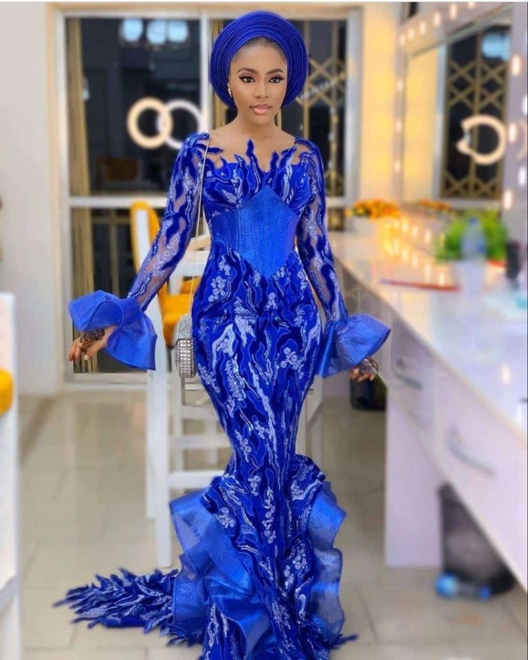 23 Stunning Aso-Ebi Styles for Nigerian Weddings | STYLESCATALOG