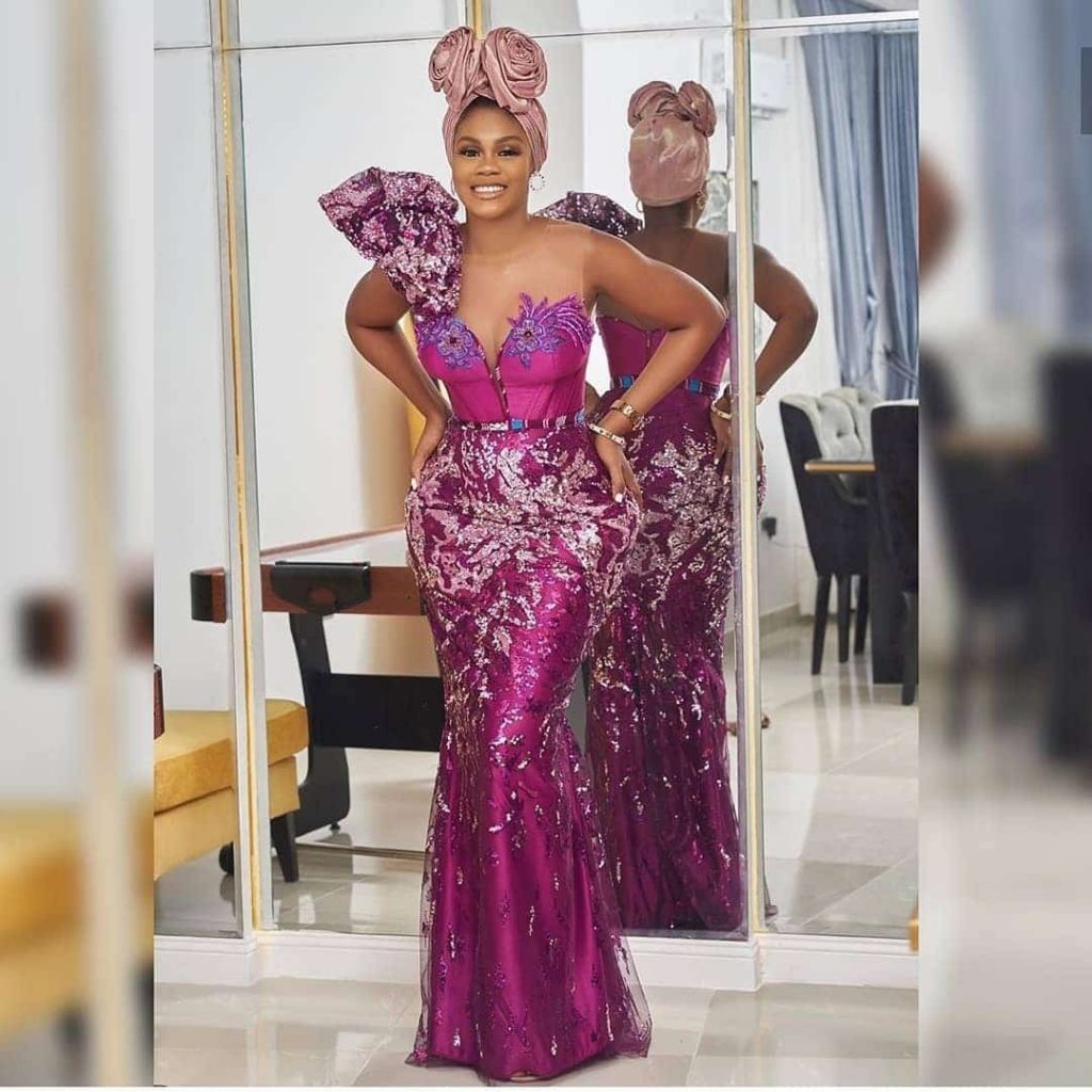 23 Stunning Aso-Ebi Styles for Nigerian Weddings | STYLESCATALOG