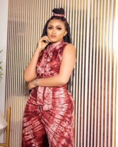 30 Eye-catching Adire Styles for Delightful and Bold Looks | STYLESCATALOG