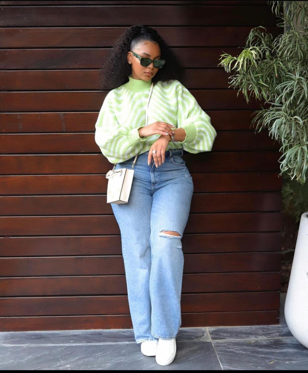 30 Fashionable Ways to Style Blue Jeans for Every Occasion | STYLESCATALOG